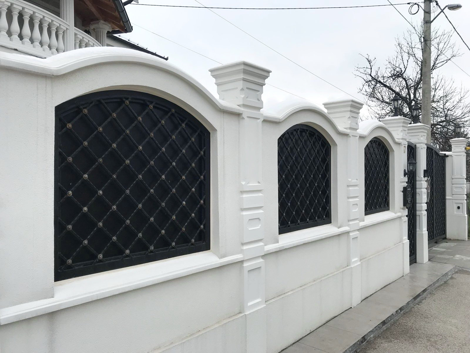 Ogradjivanje prostora i uloga zaštite zidova i parapeta našim betonskim ...
